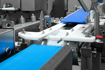 Horizontal Conveying - Lian Eng Pte Ltd